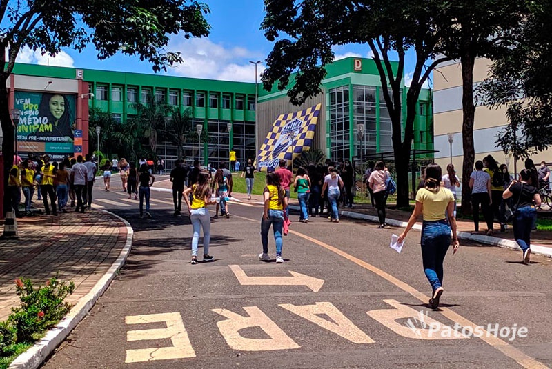 Unipam realiza vestibular 2021 e alunos fazem provas presencialmente e ...